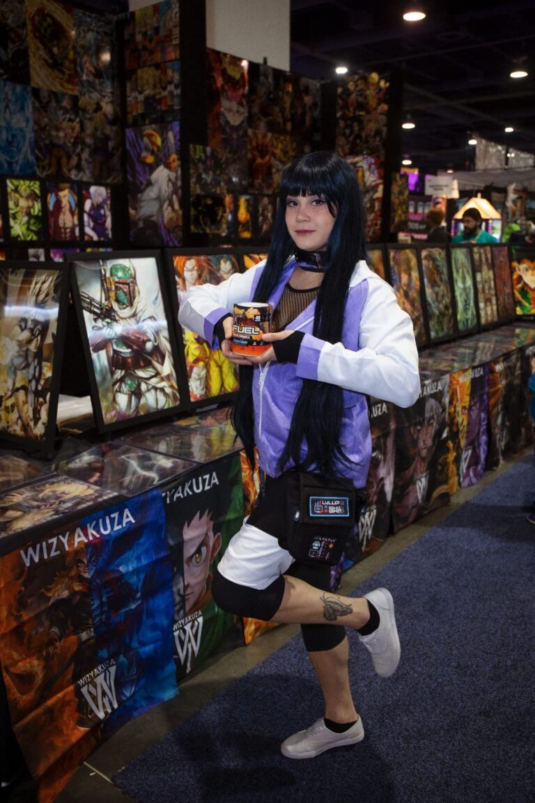 21 Anime Cosplay Ideas for Women That Will Turn Heads - gals that game